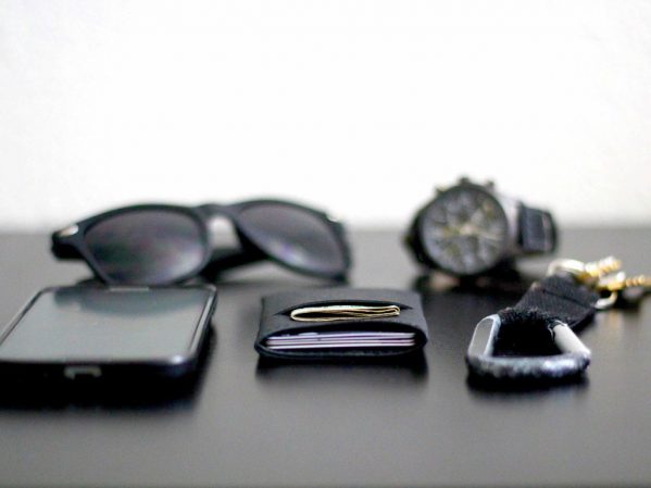 Top 10 Minimalist Wallets Under 30 JooJoobs top-10-minimalist-wallets-under-30-joojoobs